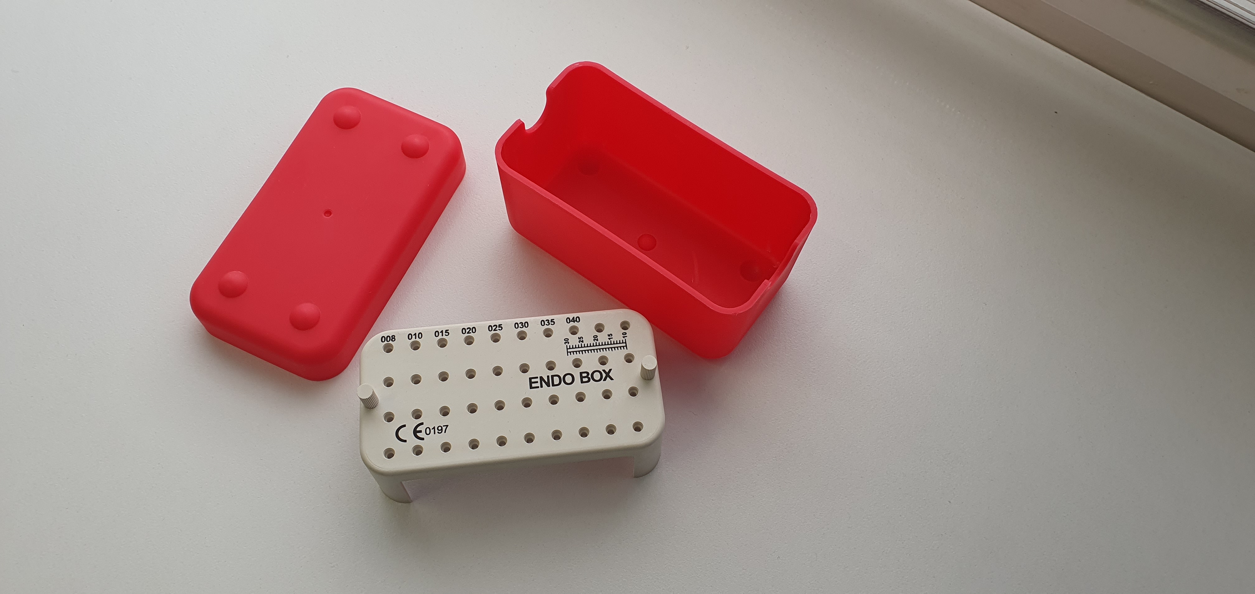 Large plastic endo box