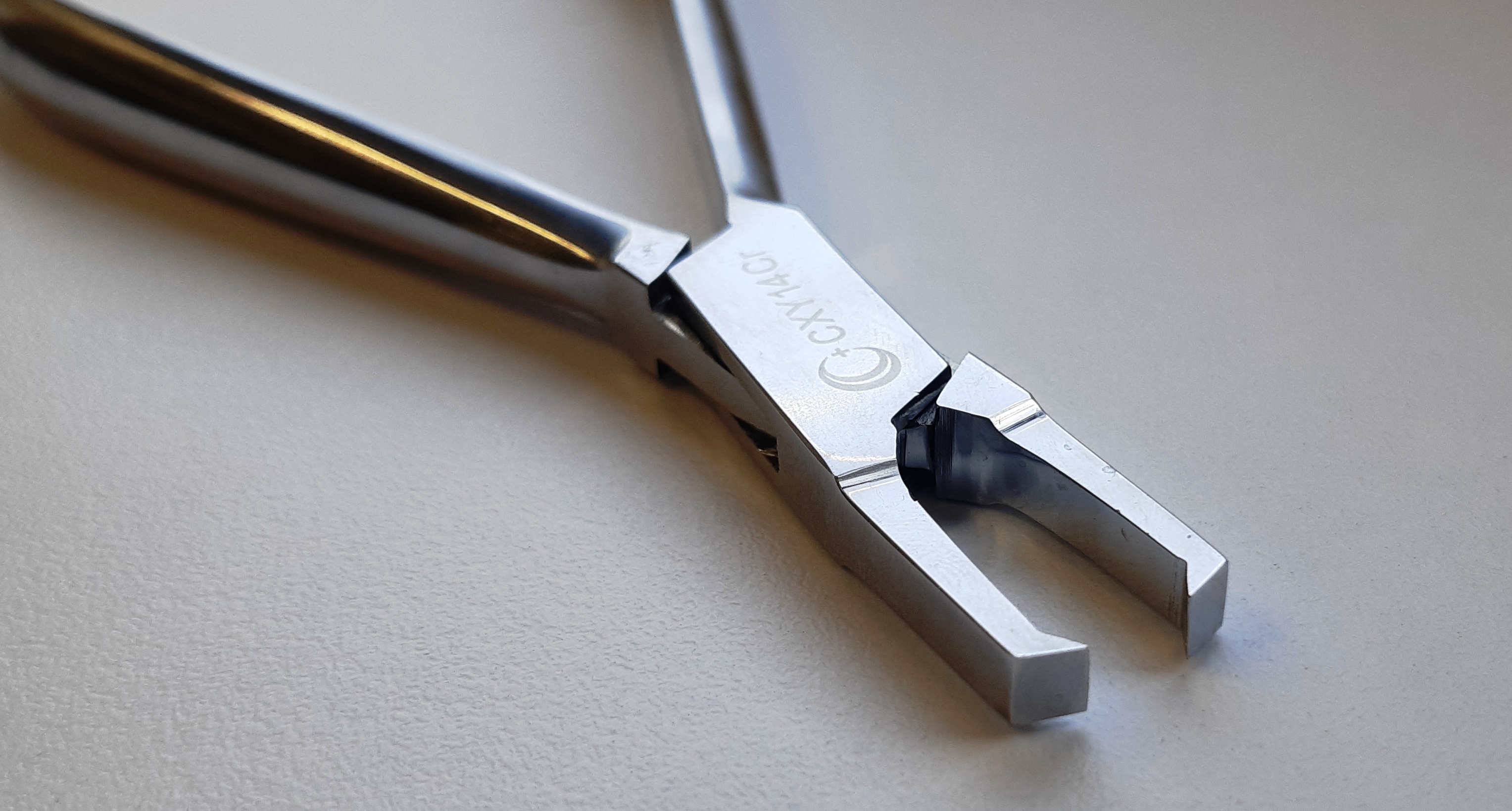 شرکت گل طب البرز | Orthodontic Anterior Bracket Remover Plier China